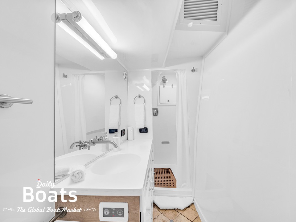 2013 Custom Pacific Explorer - Pe65 for sale. View price, photos and ...
