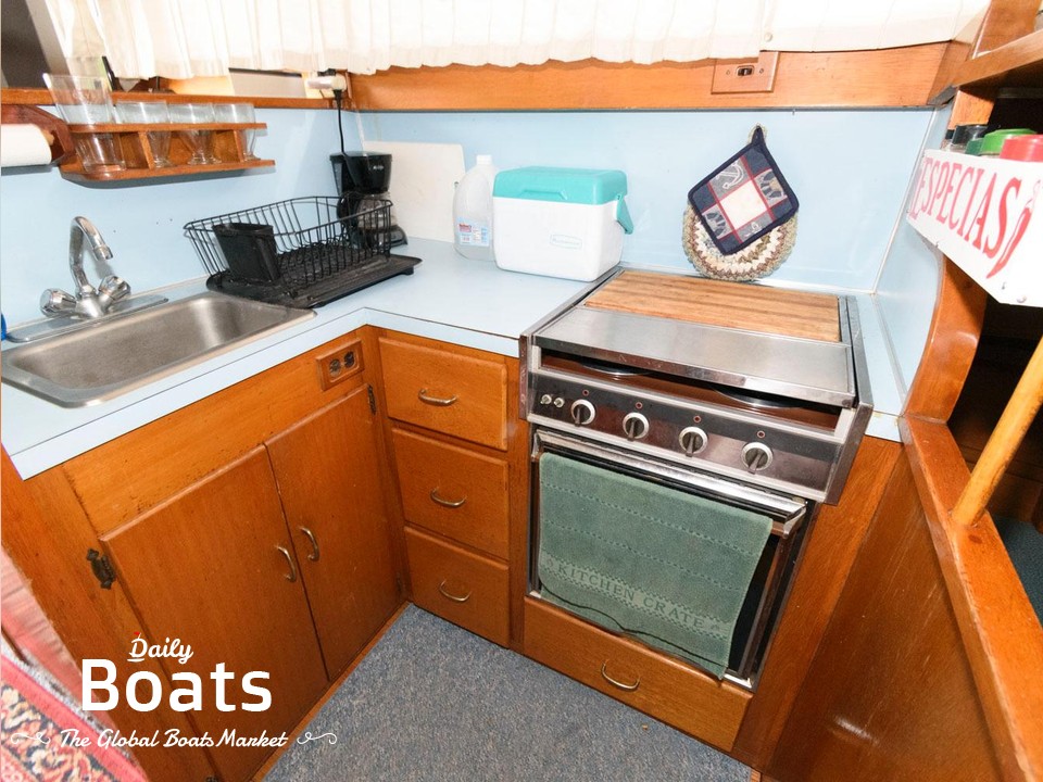 1977 Pequod 34 Sportfish for sale. View price, photos and Buy 1977 ...