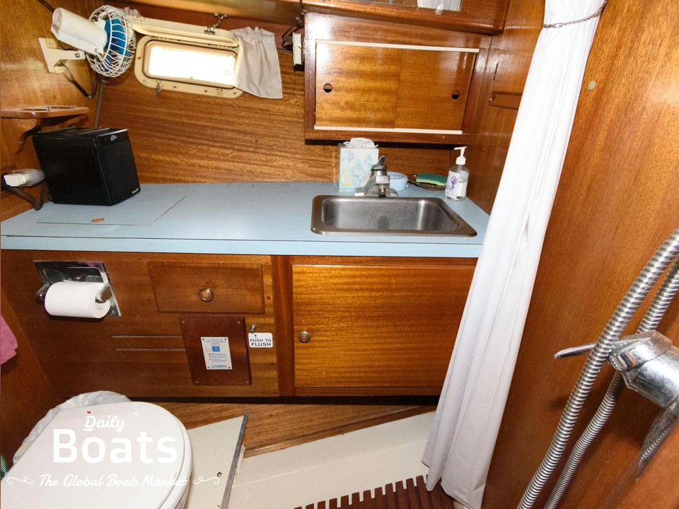 1977 Pequod 34 Sportfish for sale. View price, photos and Buy 1977 ...