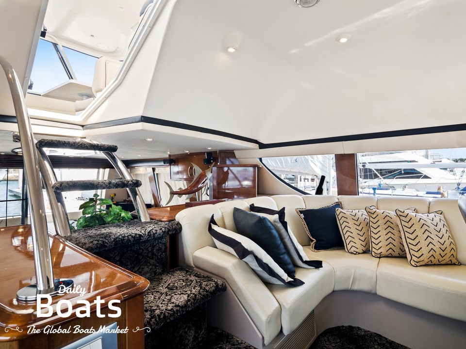 2007 Carver 52 Voyager for sale. View price, photos and Buy 2007 Carver ...