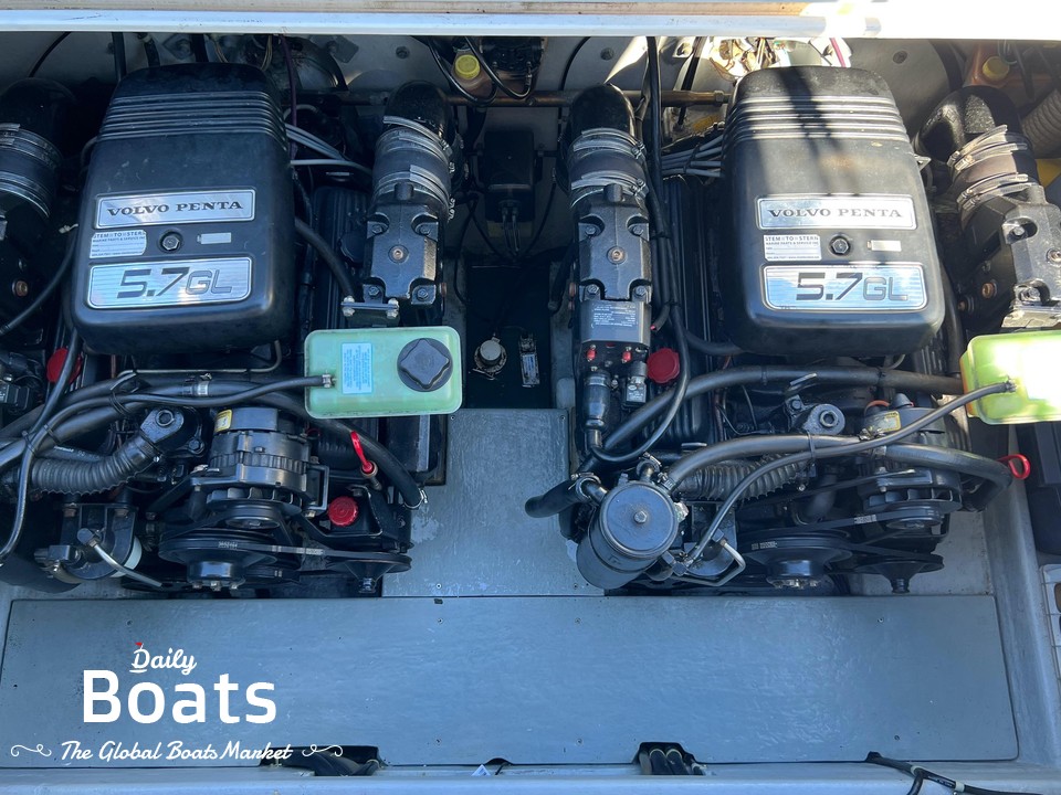 1995 Commander 30 for sale. View price, photos and Buy 1995 Commander ...