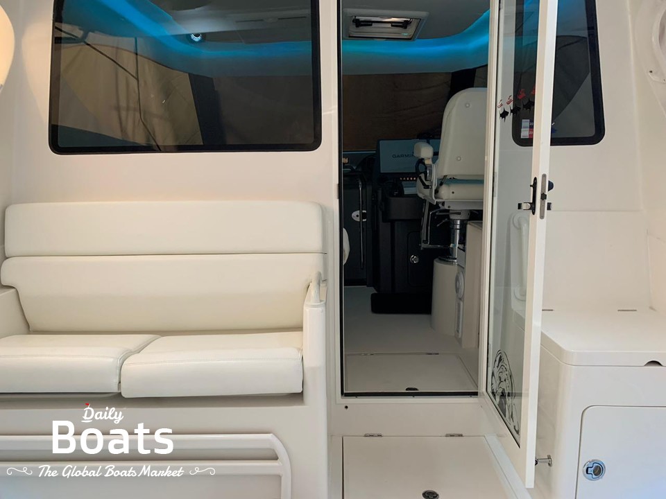 2015 Jupiter 41 for sale. View price, photos and Buy 2015 Jupiter 41 ...