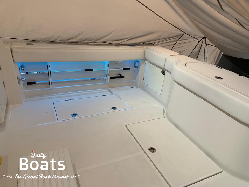 2015 Jupiter 41 for sale. View price, photos and Buy 2015 Jupiter 41 ...