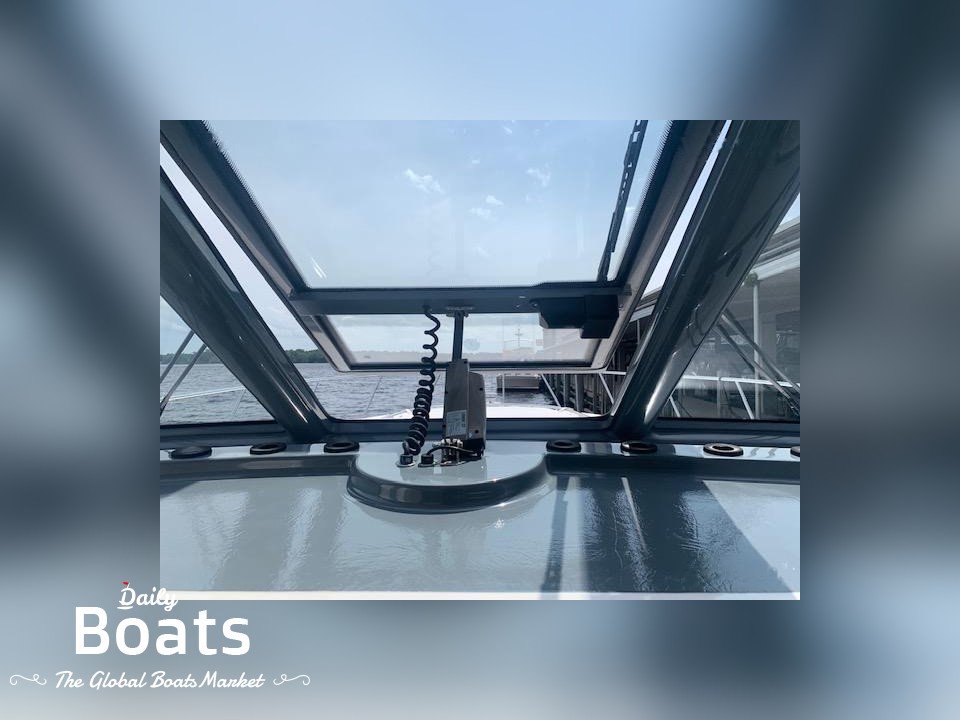 2000 Tiara Yachts 52 Express for sale. View price, photos and Buy 2000 ...