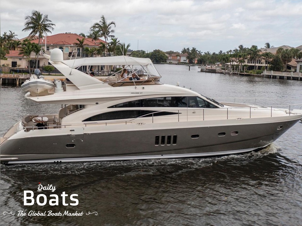 2007 Princess 67 Flybridge for sale. View price, photos and Buy 2007 ...