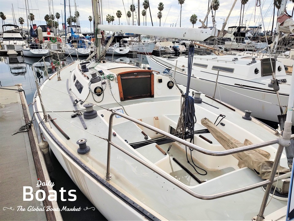 1984 J Boats J/35 for sale. View price, photos and Buy 1984 J Boats J ...