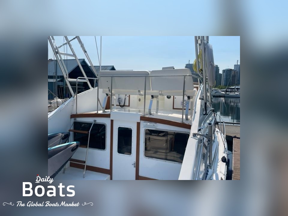1984 Bertram 30 Flybridge Cruiser for sale. View price, photos and Buy ...