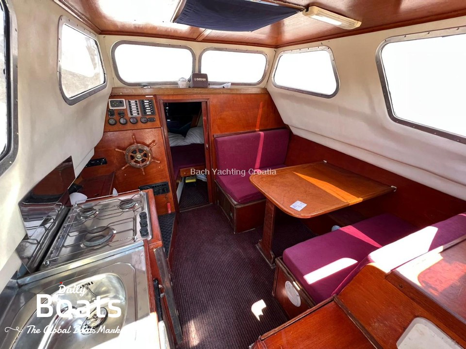 2000 Custom Family Cruiser 7 Meters for sale. View price, photos and ...