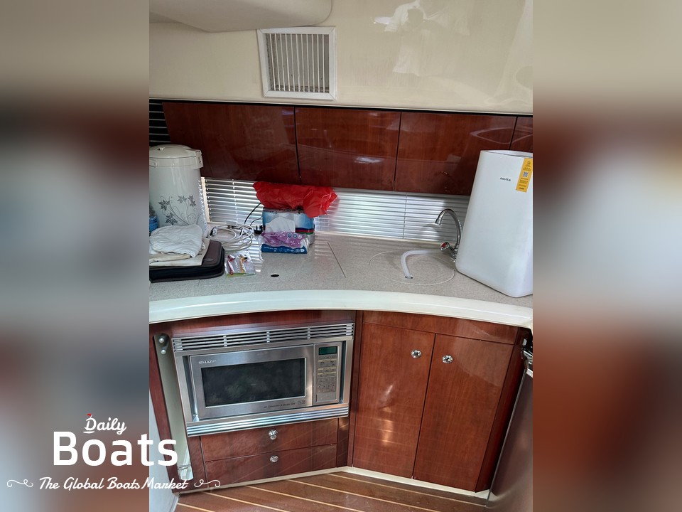 2002 Fairline Targa 40 Express Cruiser for sale. View price, photos and ...