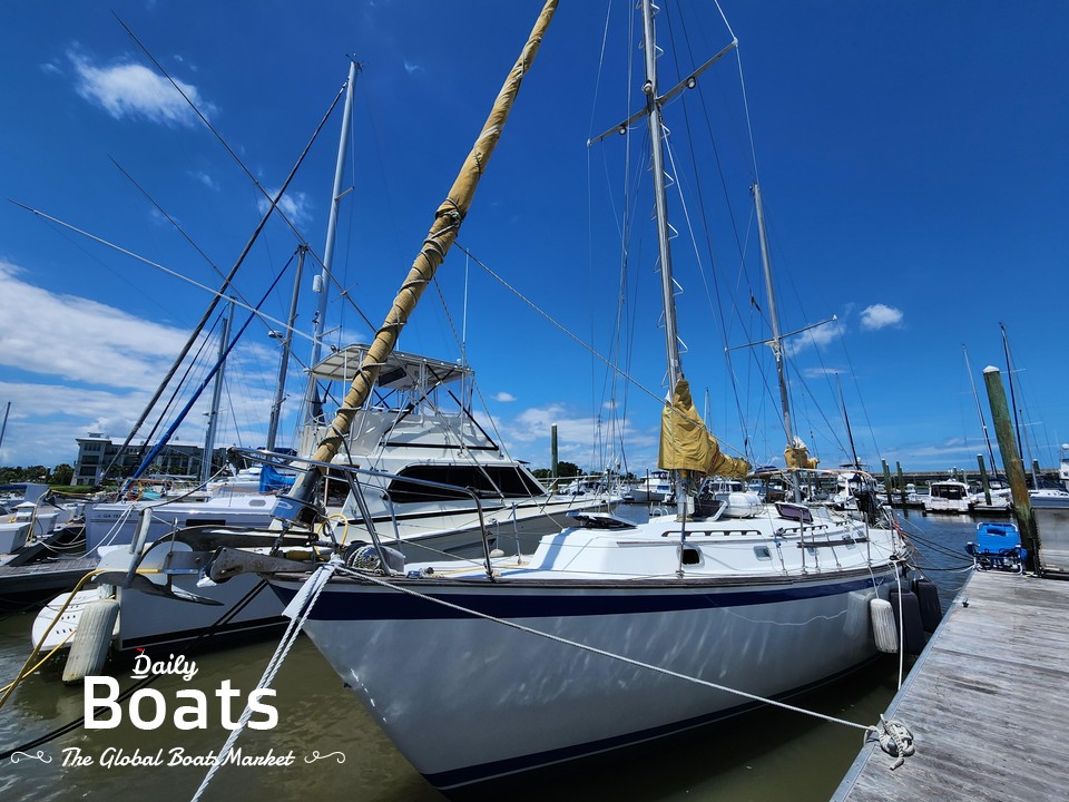 1978 Pearson 424 for sale. View price, photos and Buy 1978 Pearson 424 ...