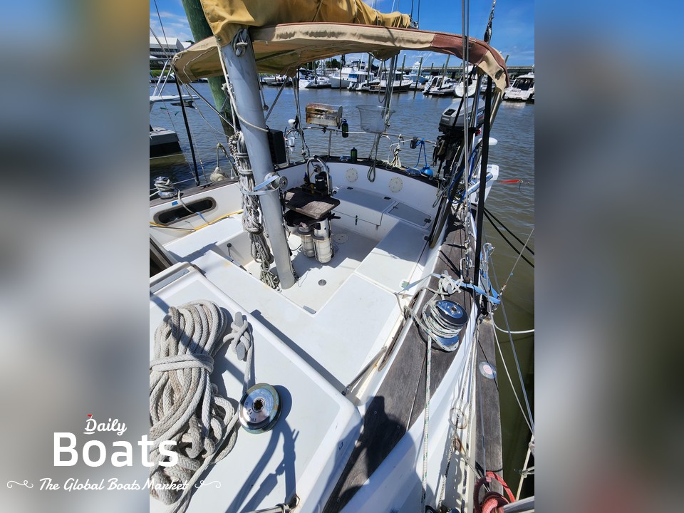 1978 Pearson 424 for sale. View price, photos and Buy 1978 Pearson 424 ...