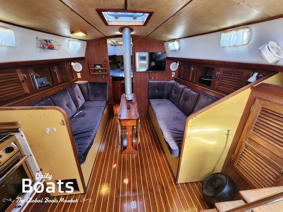 1978 Pearson 424 for sale. View price, photos and Buy 1978 Pearson 424 ...