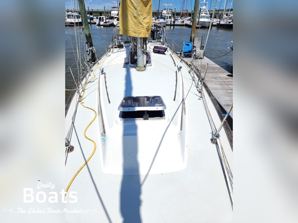 1978 Pearson 424 for sale. View price, photos and Buy 1978 Pearson 424 ...