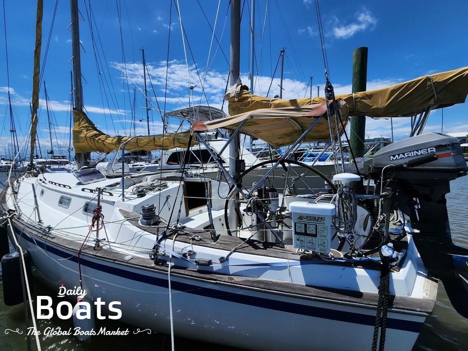 1978 Pearson 424 for sale. View price, photos and Buy 1978 Pearson 424 ...