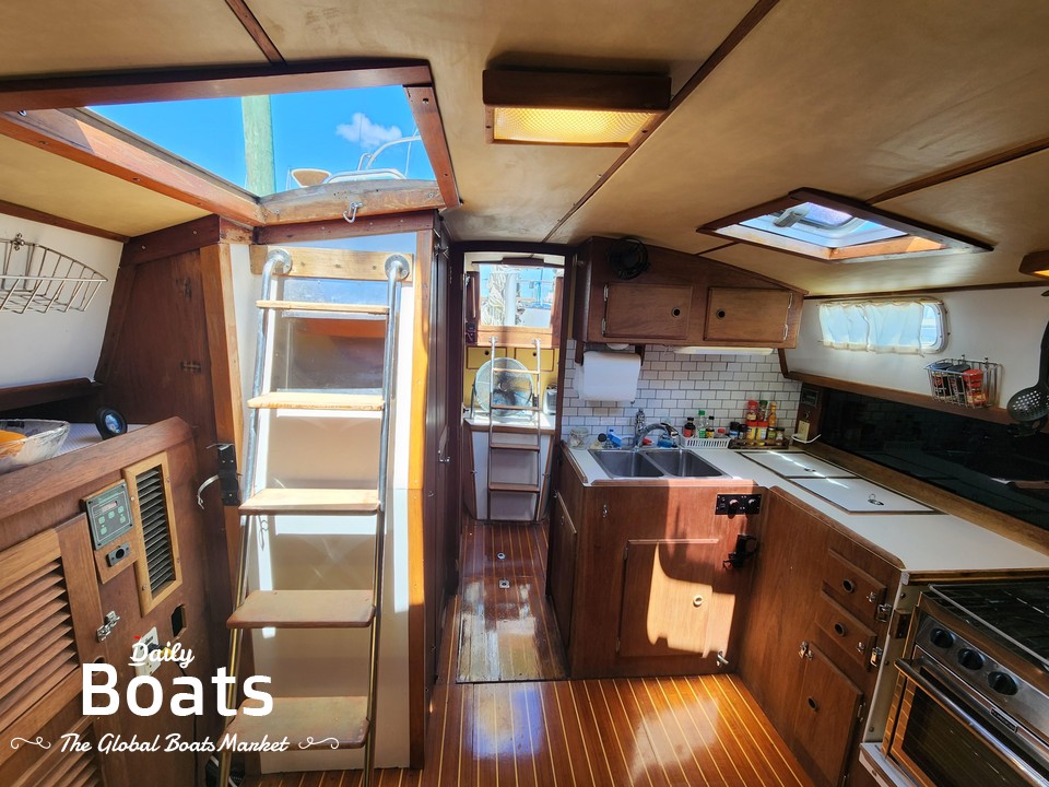 1978 Pearson 424 for sale. View price, photos and Buy 1978 Pearson 424 ...