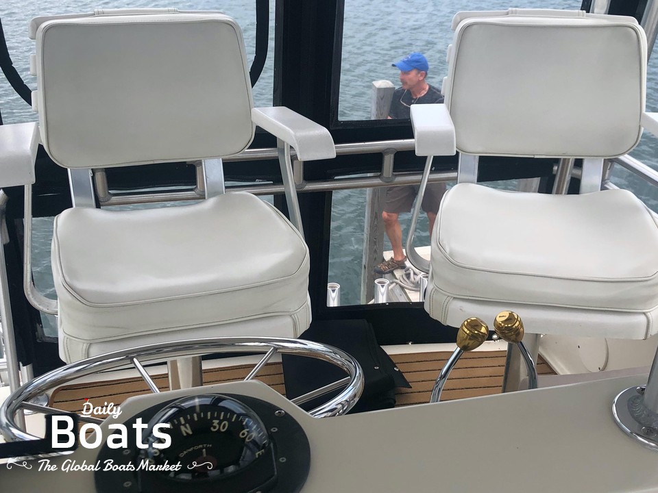 1989 Viking 35 Convertible for sale. View price, photos and Buy 1989 ...