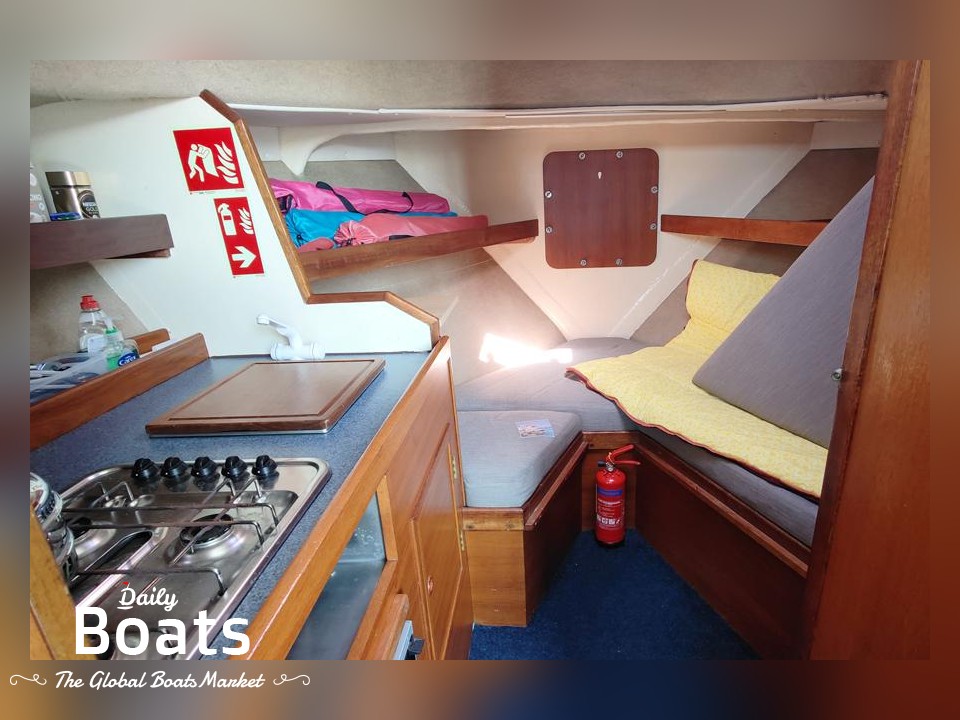 1981 Lochin 33 Fast Fisher for sale. View price, photos and Buy 1981 ...