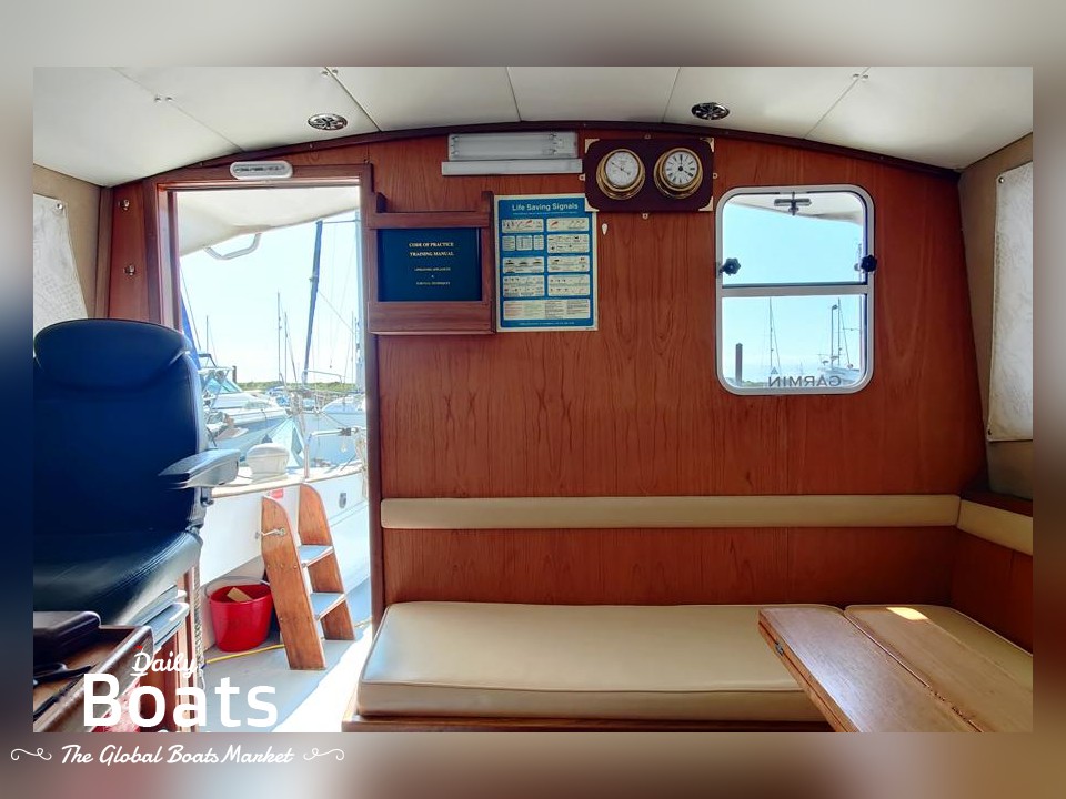 1981 Lochin 33 Fast Fisher for sale. View price, photos and Buy 1981 ...