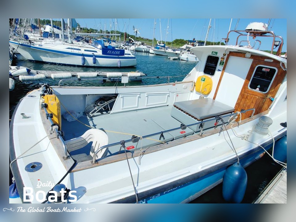 1981 Lochin 33 Fast Fisher for sale. View price, photos and Buy 1981 ...