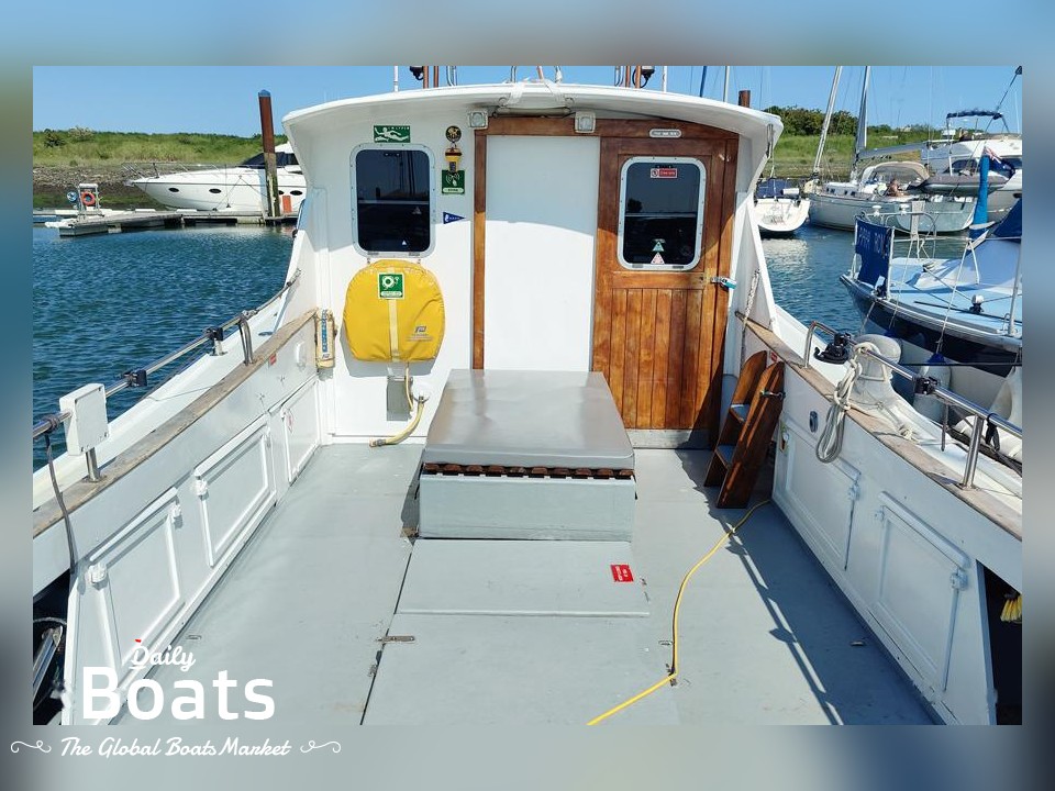 1981 Lochin 33 Fast Fisher for sale. View price, photos and Buy 1981 ...