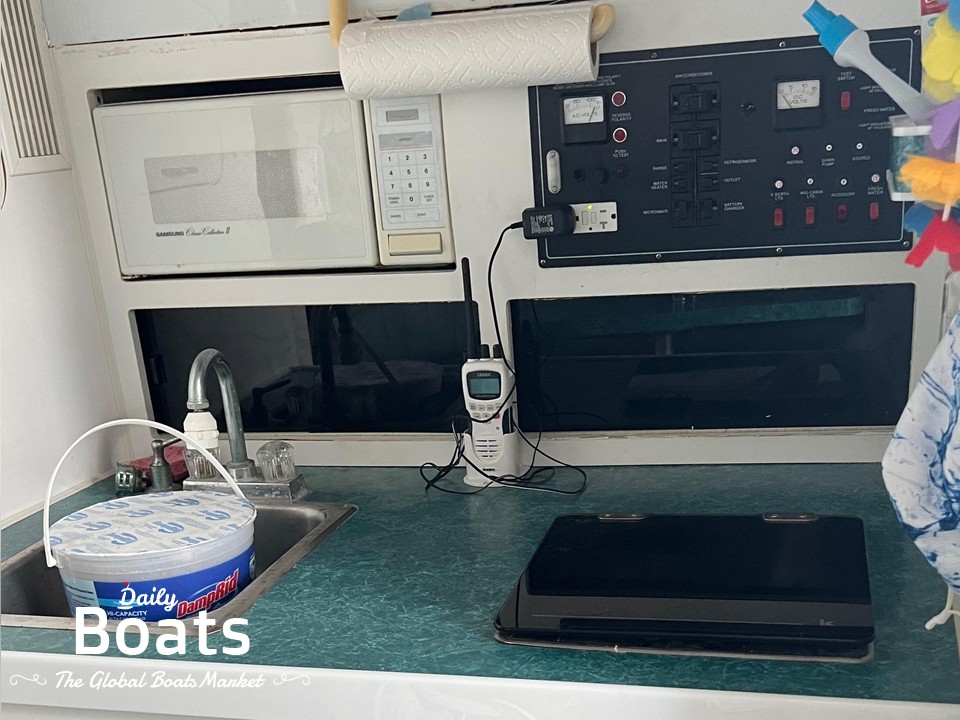 1994 Rinker 280 Fiesta Vee for sale. View price, photos and Buy 1994 ...