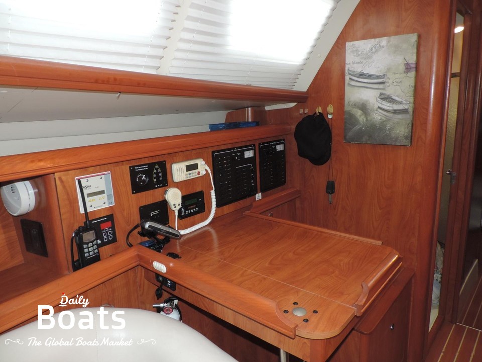 2011 Hunter 41 Deck Salon for sale. View price, photos and Buy 2011 ...