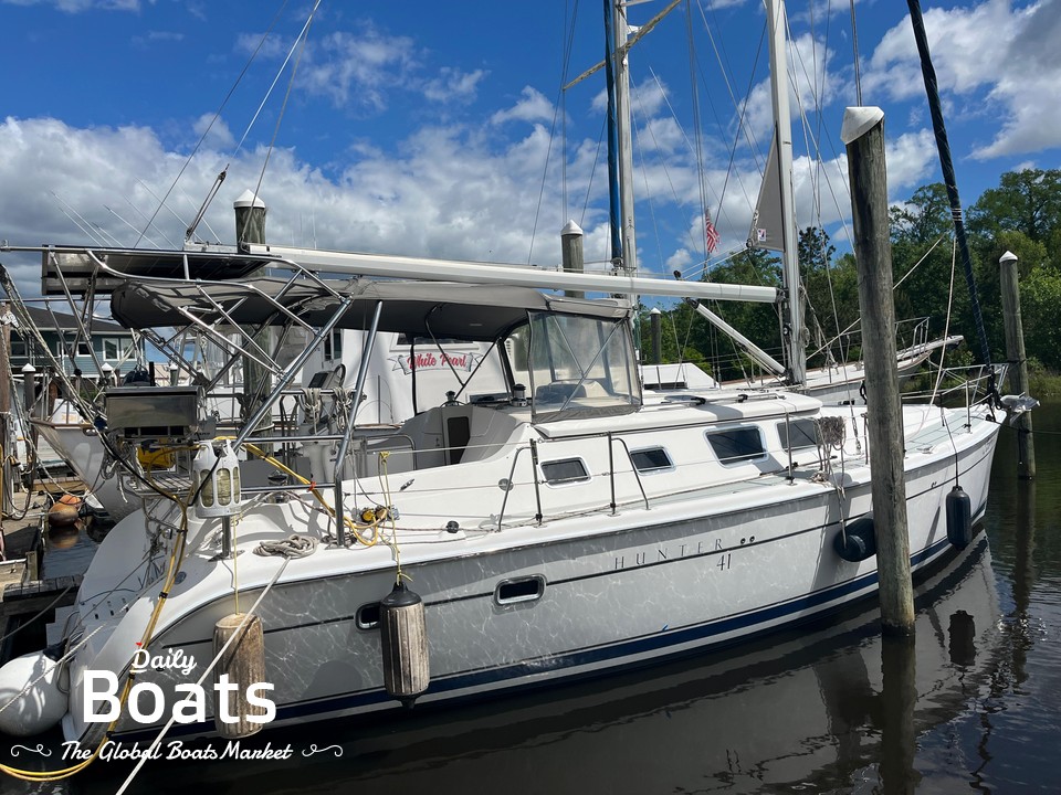 2011 Hunter 41 Deck Salon for sale. View price, photos and Buy 2011 ...