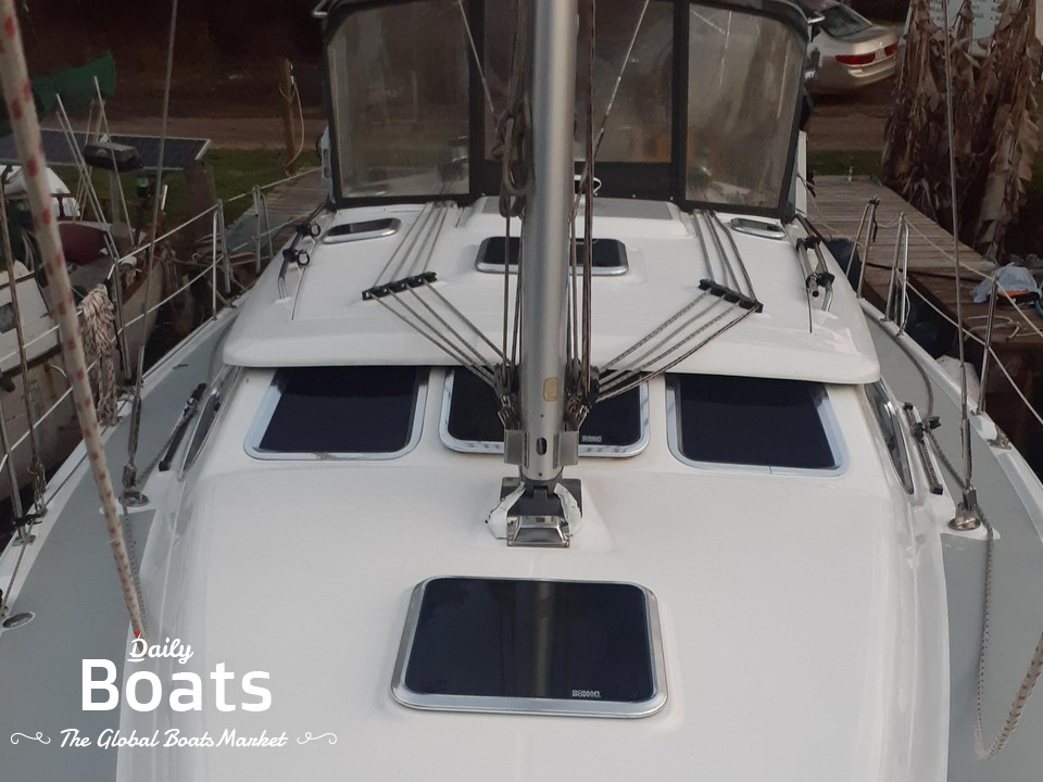 2011 Hunter 41 Deck Salon for sale. View price, photos and Buy 2011 ...