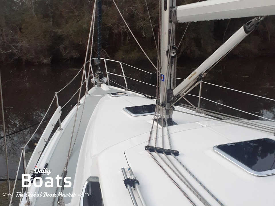 2011 Hunter 41 Deck Salon for sale. View price, photos and Buy 2011 ...