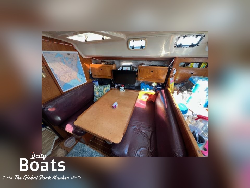 1988 Hunter 335 for sale. View price, photos and Buy 1988 Hunter 335 ...