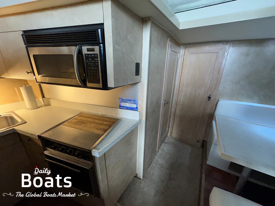 1995 Bayliner 4587 Motoryacht for sale. View price, photos and Buy 1995 ...