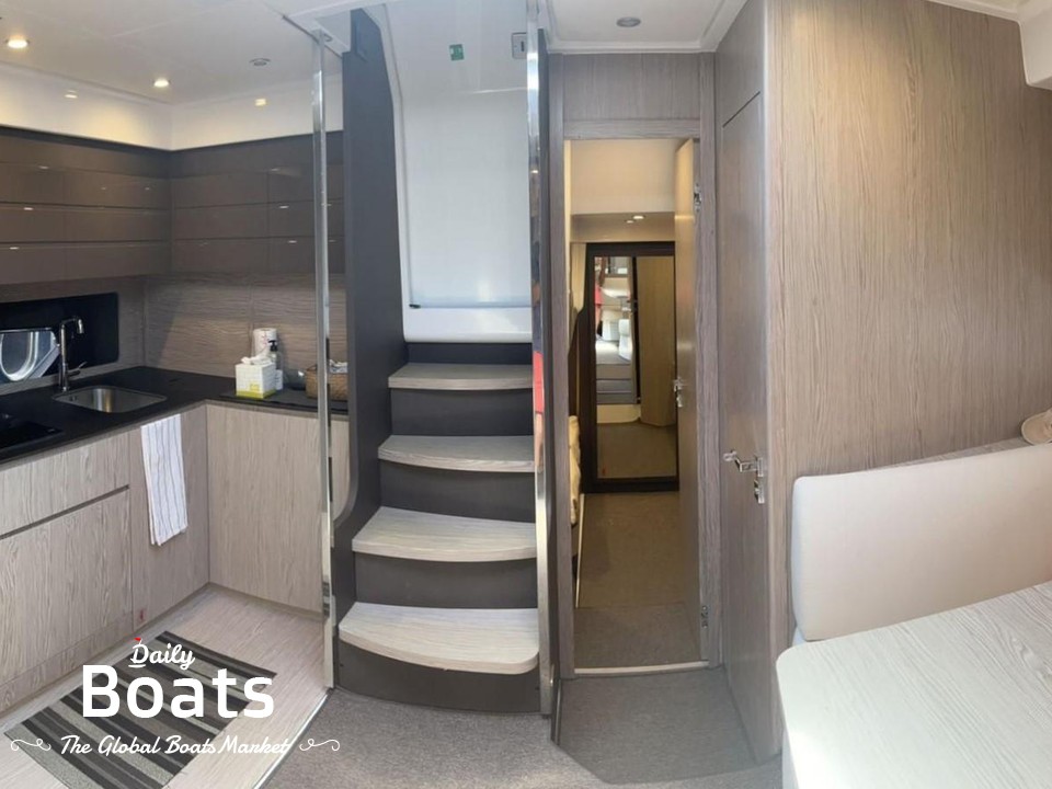 2017 Azimut Atlantis 43 for sale. View price, photos and Buy 2017 ...