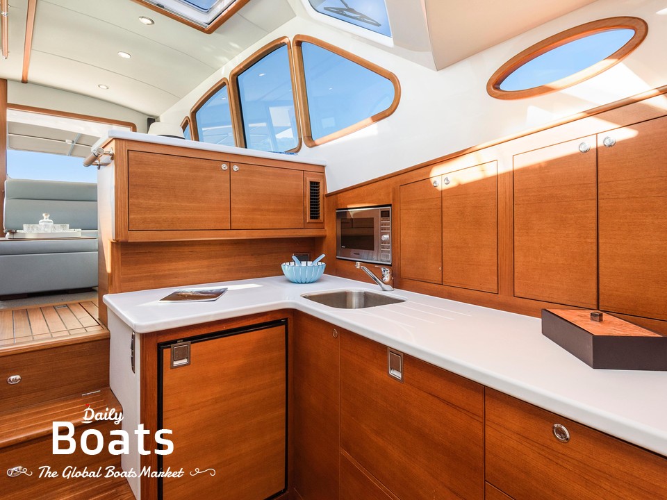 2019 Palm Beach Motor Yachts 42 Express for sale. View price, photos ...