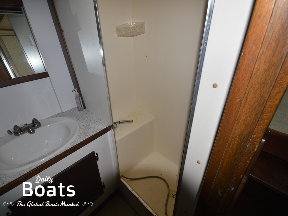 1985 Henriques 44 Sportfisherman for sale. View price, photos and Buy ...