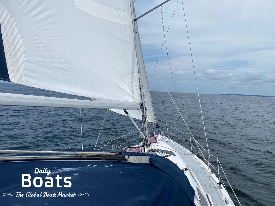 2005 Hunter 33 for sale. View price, photos and Buy 2005 Hunter 33 #489866