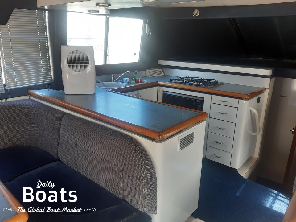 1991 Bayliner 4388 for sale. View price, photos and Buy 1991 Bayliner ...