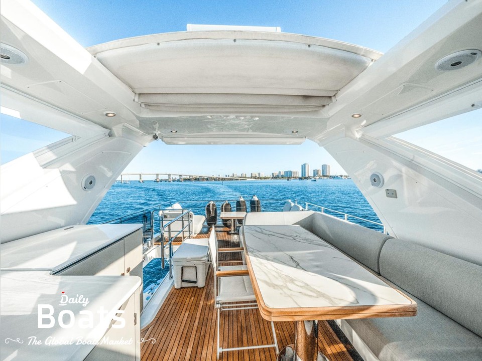 2021 Azimut 60 Flybridge for sale. View price, photos and Buy 2021 ...