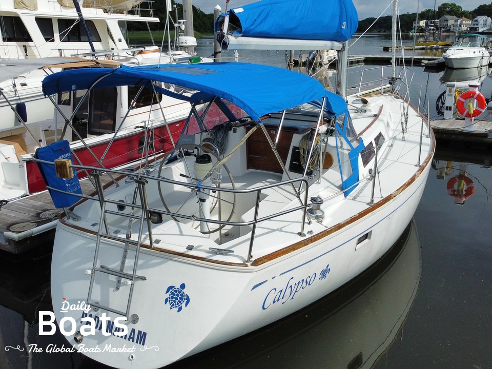 1988 CAL 33 (Hunt) for sale. View price, photos and Buy 1988 CAL 33 ...