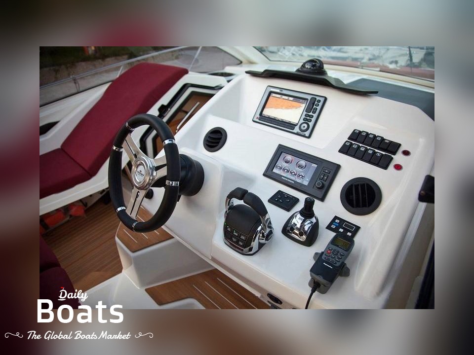 2015 Cranchi M44 Ht Power Boat for sale. View price, photos and Buy 2015 Cranchi M44 Ht Power ...