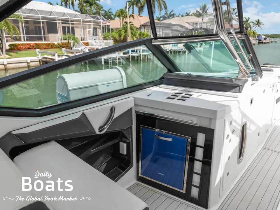 2017 Monterey 378 Super Express for sale. View price, photos and Buy ...