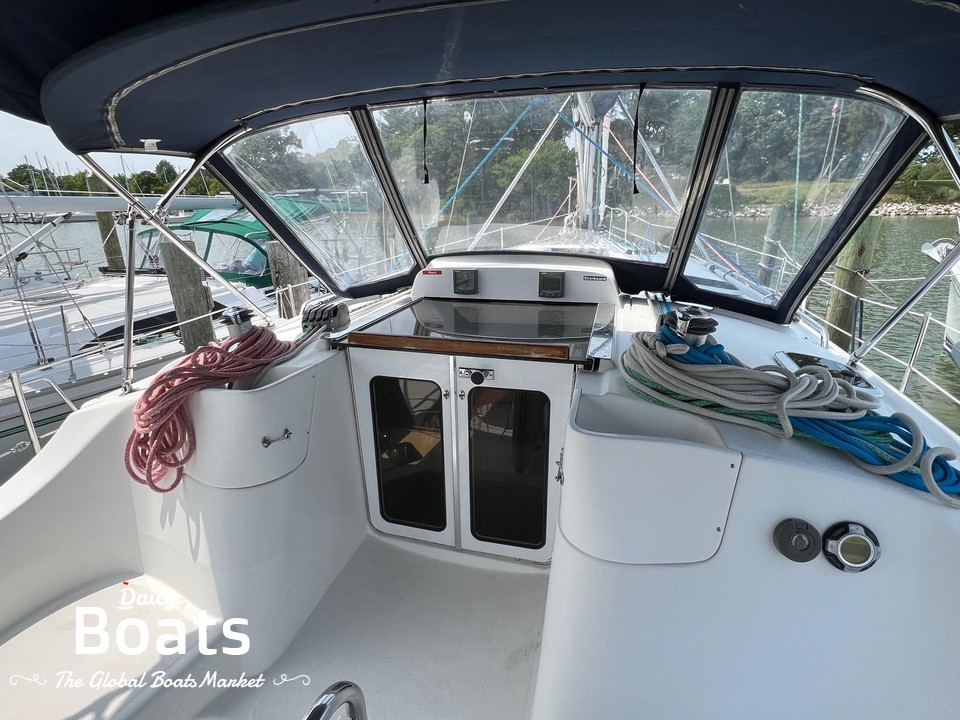 2006 Hunter 41 Deck Salon for sale. View price, photos and Buy 2006 ...