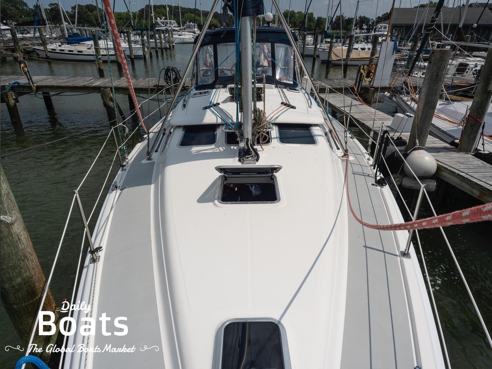 2006 Hunter 41 Deck Salon for sale. View price, photos and Buy 2006 ...