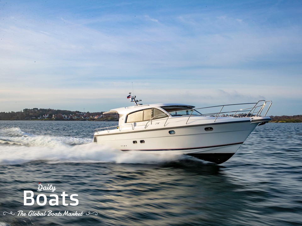 Express cruiser boats 405 for sale - Daily Boats