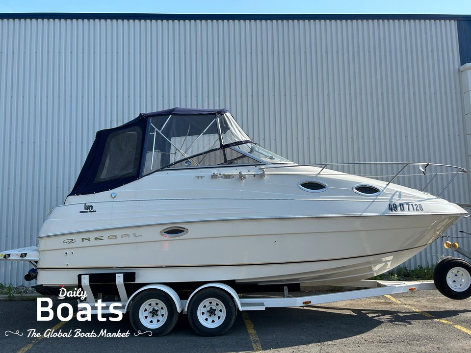 2002 Regal Commodore 2465 for sale. View price, photos and Buy 2002 ...