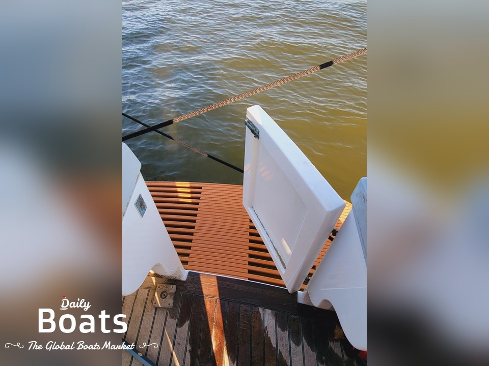 2001 Covey Island 47 Shallow Draft Tunnel Drive for sale. View price ...