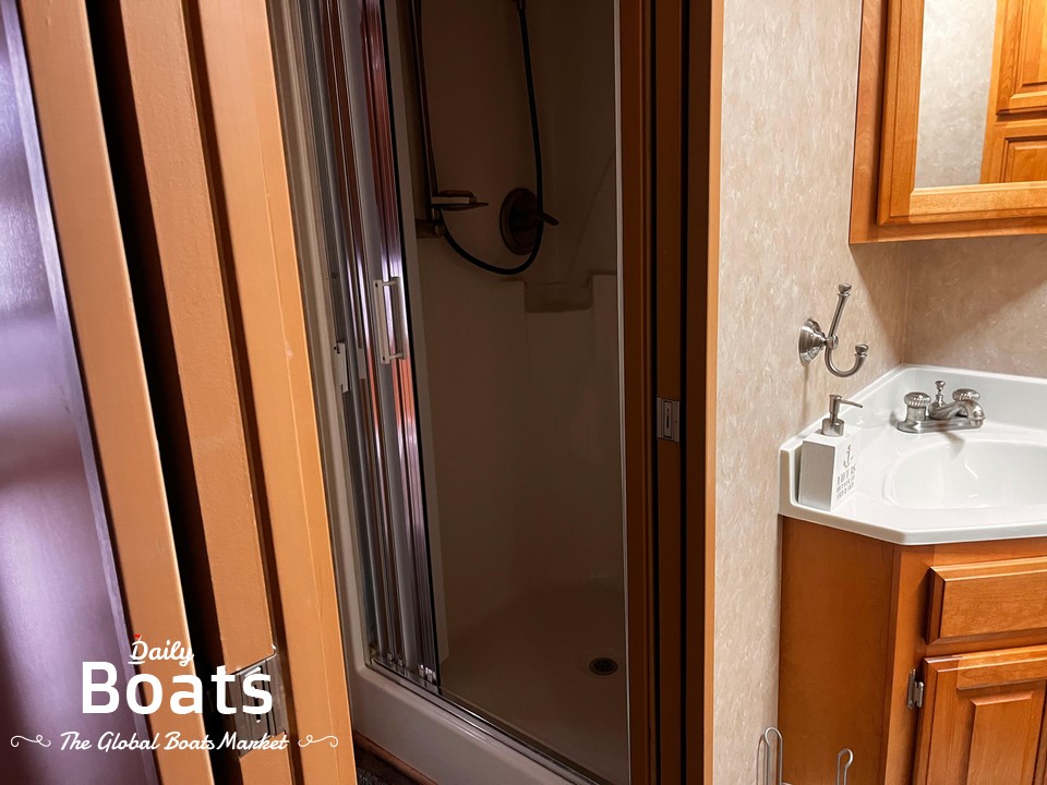 2007 Destination Yachts 55 House Boat for sale. View price, photos and ...