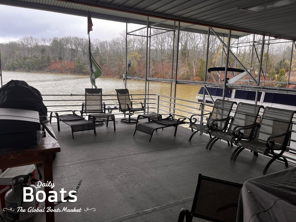 2007 Destination Yachts 55 House Boat for sale. View price, photos and ...