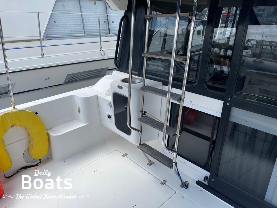 1994 Bayliner 3688 Mid Cabin Motoryacht for sale. View price, photos ...