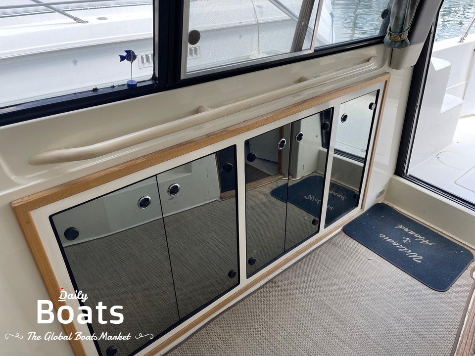 1994 Bayliner 3688 Mid Cabin Motoryacht for sale. View price, photos ...