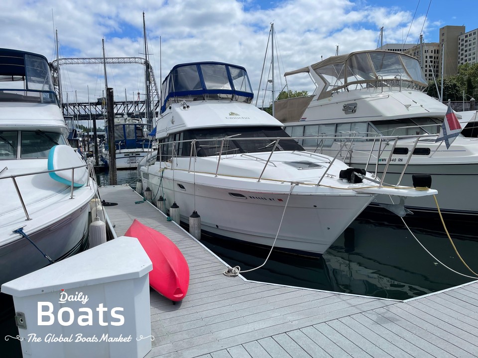 1994 Bayliner 3688 Mid Cabin Motoryacht for sale. View price, photos ...